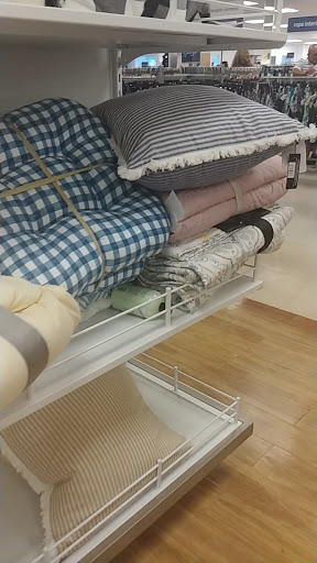 Marshalls Mega Store in Caimito, San Juan, San Juan - Zaubee