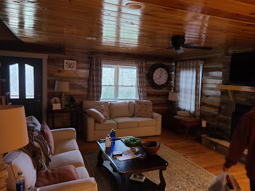 Hemlock Hideaway At Red River Gorge in Clay City, Kentucky - Zaubee