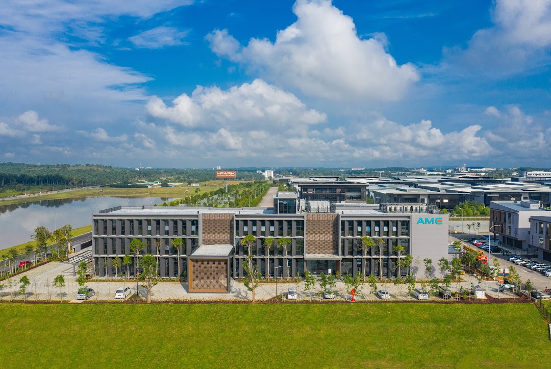 i-ParkSenai Airport City Sales Gallery, Well-managed integrated ...