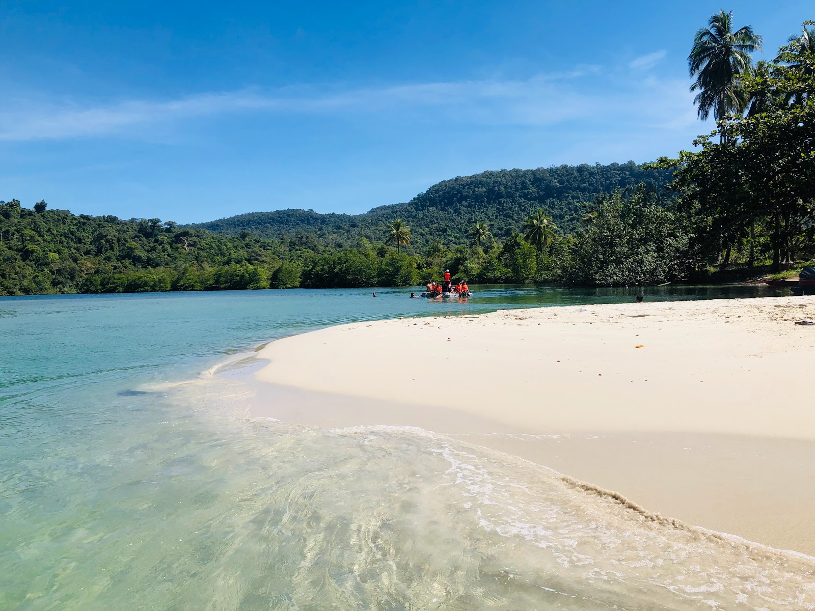 Kos kong Krav Beach 🏖️ Koh Kong island, Cambodia - detailed features ...
