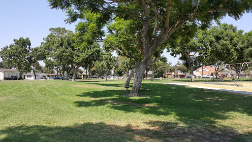 Park «Bellflower City Caruthers Park», reviews and photos, 10500 Flora ...