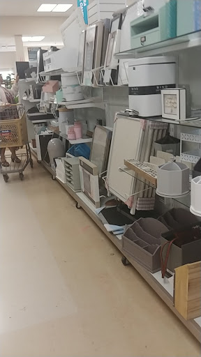 Marshalls Mega Store in Caimito, San Juan, San Juan - Zaubee