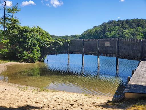 Sandy Terraces in Marstons Mills, Marstons Mills, Massachusetts - Zaubee
