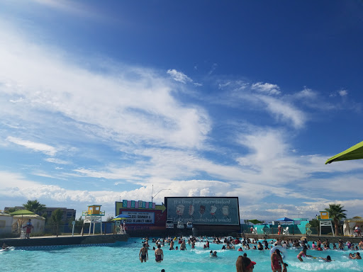 Water Park «Cowabunga Bay Las Vegas», reviews and photos, 900 Galleria ...
