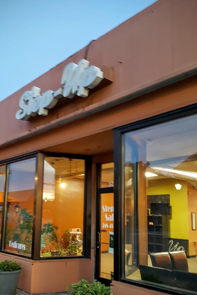 Step Up Salon - Berkley, MI 48072 - Services and Reviews