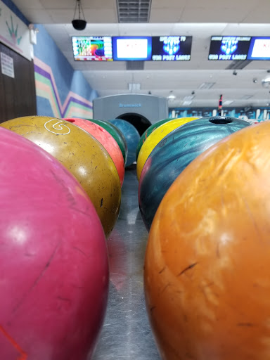 Bowling Alley «Gun Post Lanes», reviews and photos, 1215 E Gun Hill Rd ...