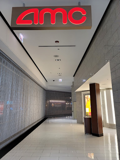 Movie Theater «AMC DINE-IN Block 37», reviews and photos, 108 N State ...