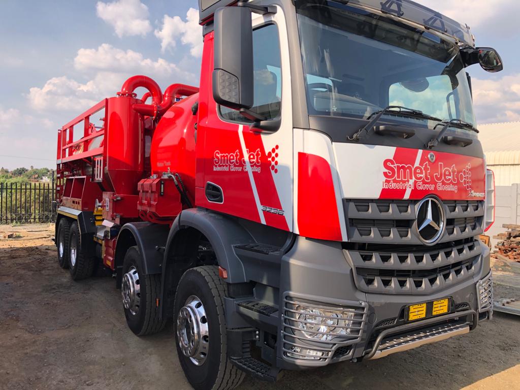 Smet Jet Africa in the city Evander