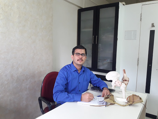 Dr Sameer Desai : Best Orthopedic Surgeon /Practicing Since 2005| Knee ...