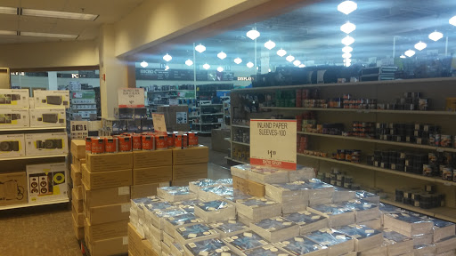 Computer Store «Micro Center», reviews and photos, 2645 N Elston Ave ...