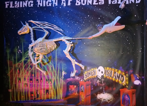 Boney Island in Los Angeles, California - Zaubee