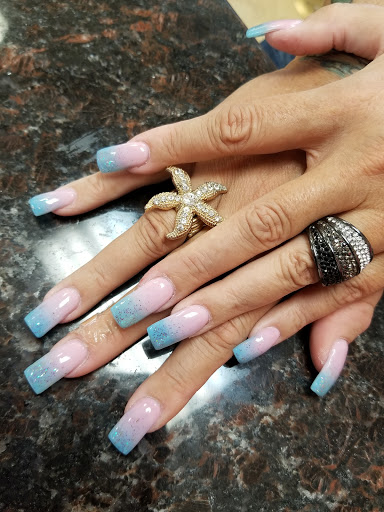 Deluxe Nail & Spa - Locations from All Over the World
