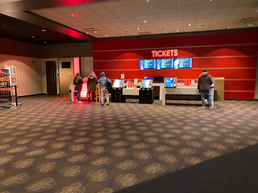 Movie Theater «AMC DINE-IN Block 37», reviews and photos, 108 N State ...