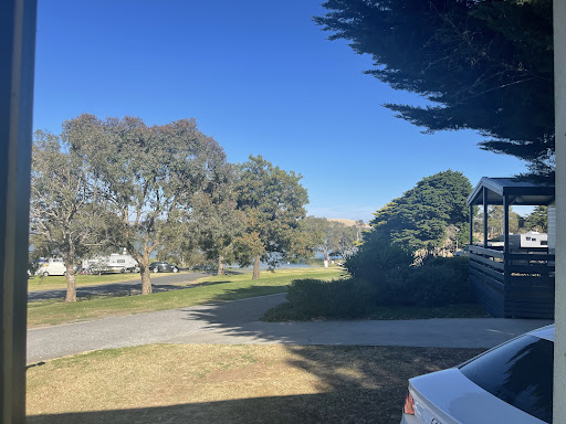 Lake Burrumbeet Caravan Park in Burrumbeet, Victoria - Zaubee