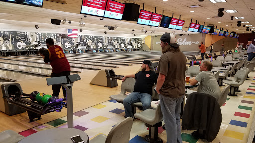 Bowling Alley «Freeway Lanes», reviews and photos, 33185 Bainbridge Rd ...