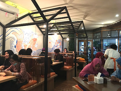 Mr. Sumo in Margorejo, Wonocolo, Surabaya City, East Java - Zaubee