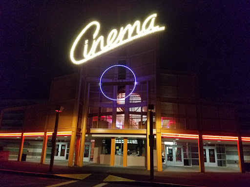 Movie Theater «Regal Cinemas Tigard 11», reviews and photos, 11626 SW ...