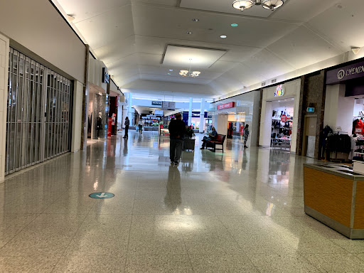 Place Vertu - 3131 Blvd. Cote-Vertu Ouest, Saint-Laurent, Quebec - Zaubee