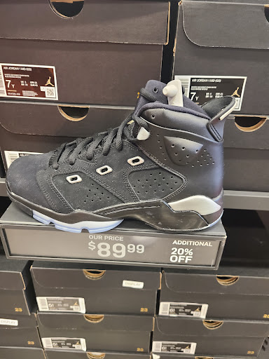 Sportswear Store «Nike», reviews and photos, 1261 Woodward Ave, Detroit ...