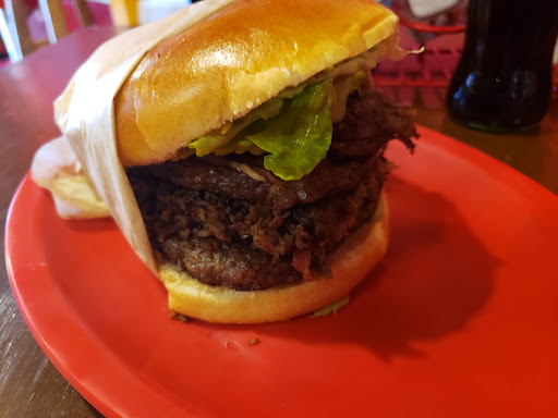 Restaurante CABUS BURGERS en Chihuahua