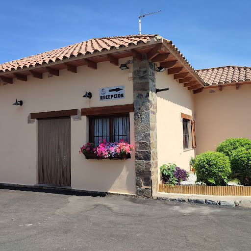 Camping - Bungalows Altomira (Navajas)