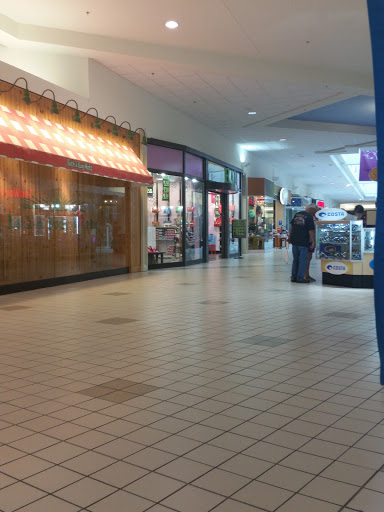 Shopping Mall «Eagle Ridge Mall», reviews and photos, 451 Eagle Ridge ...