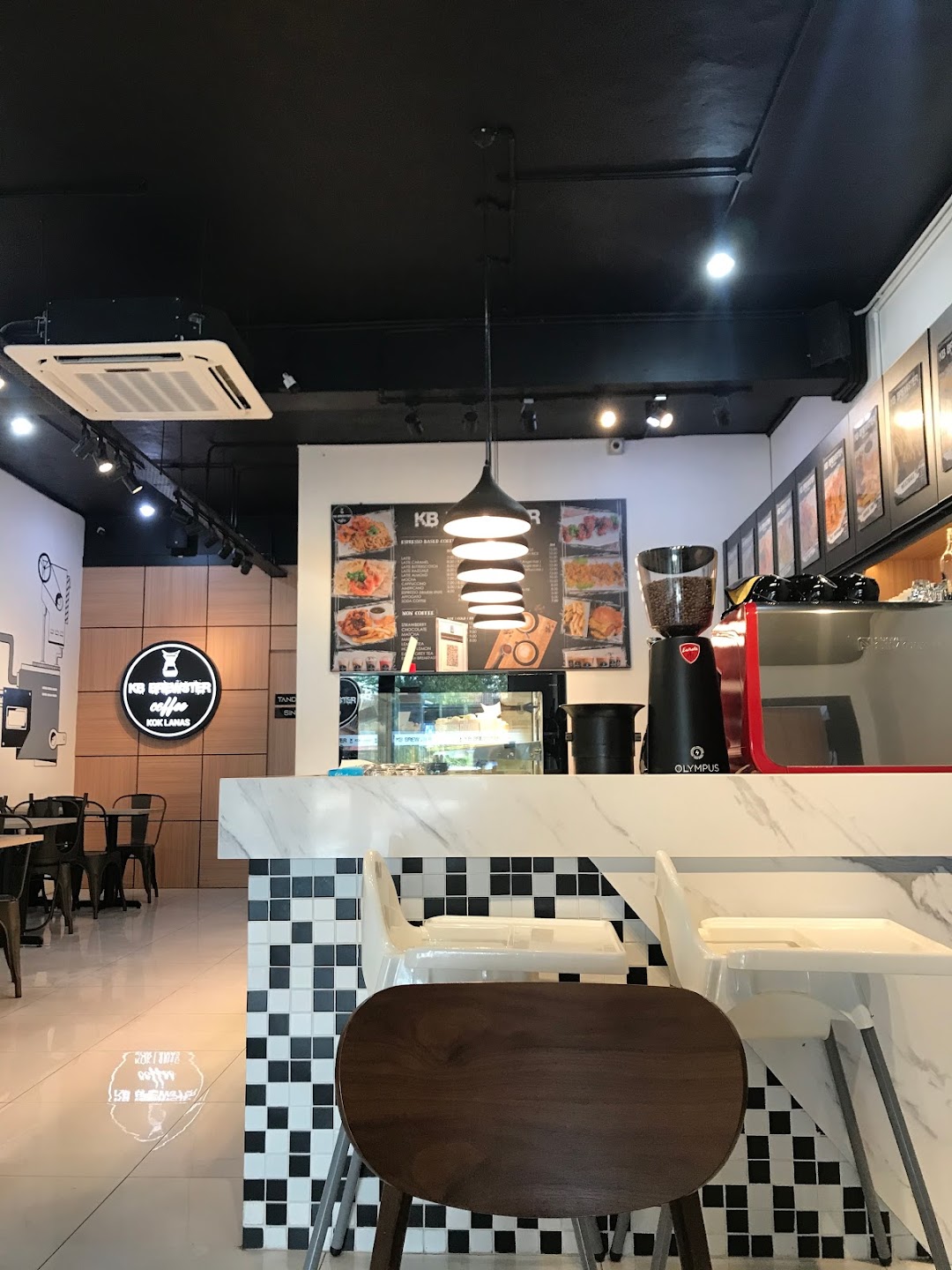 KB Brewster Kok Lanas di bandar Kota Bharu