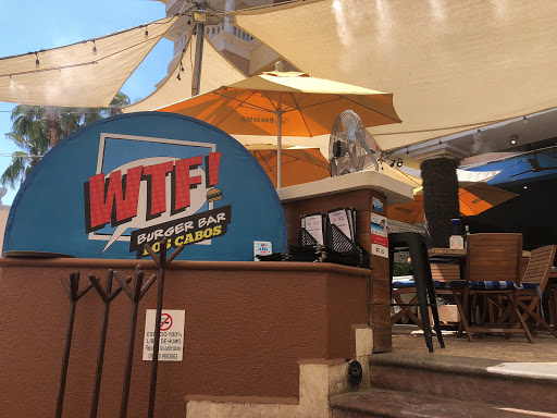 Restaurante WTF Burger Bar en Los Cabos