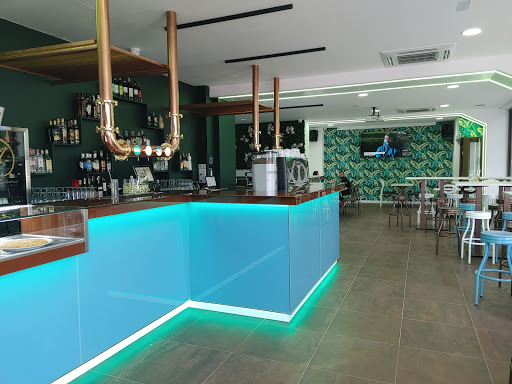 La Isla Café Bar: Delicioso restaurante en un paraíso gastronómico