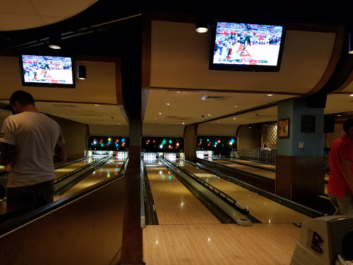 Bowling Alley «Splitsville», reviews and photos, 5701 Sunset Dr #202 ...