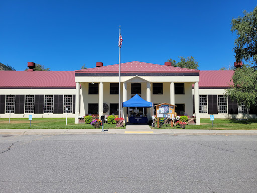 Leavenworth National Fish Hatchery - Hatchery Building - AZexplained