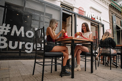 Molly Burgers - Hamburguesería - ::..BURGERMANIA..::