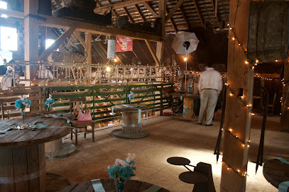 The Lightning Tree Barn in Circleville, Ohio - Zaubee