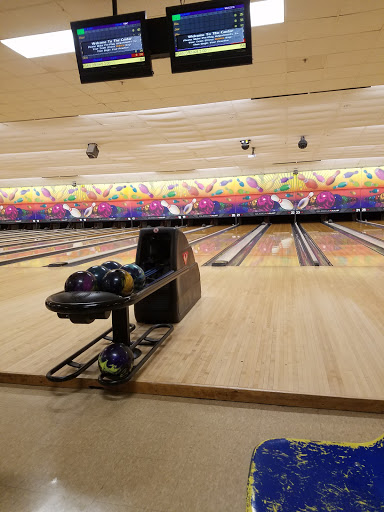 Bowling Alley «Tonawanda Bowling Center», reviews and photos, 574 Young ...