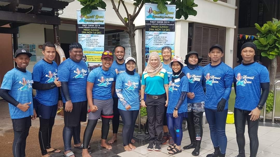 Mermaid Queen Swimming Academy di bandar Nilai