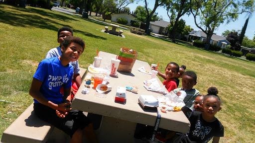 Zoo «Applegate Park», reviews and photos, 1045 W 25th St, Merced, CA ...