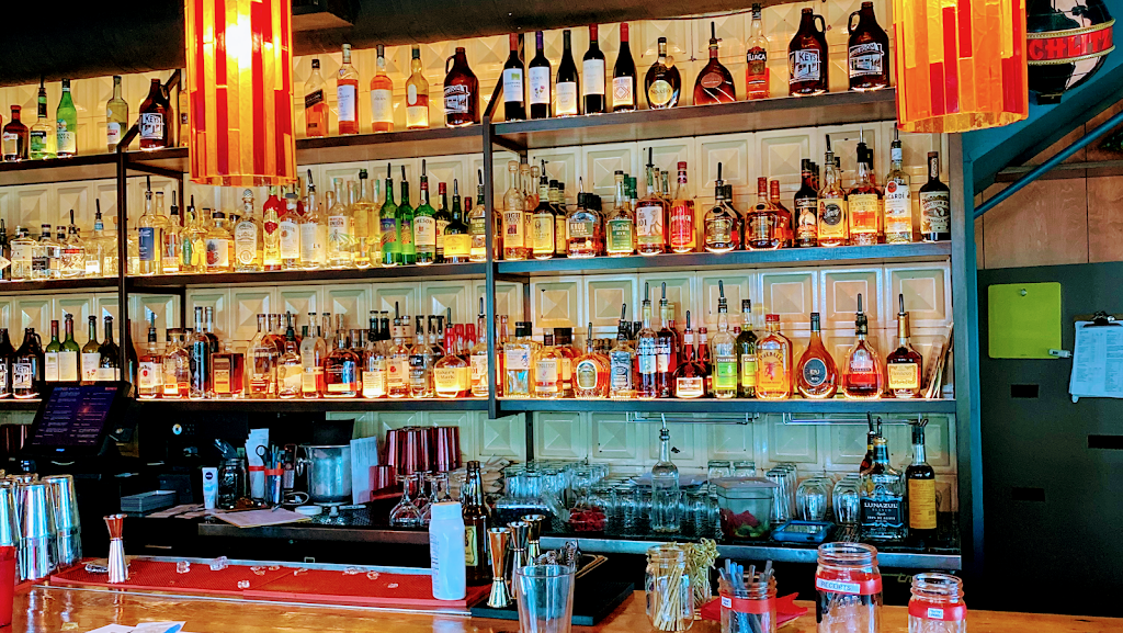 Radio Room - Portland, OR 97211 - Menu, Reviews, Hours & Contact