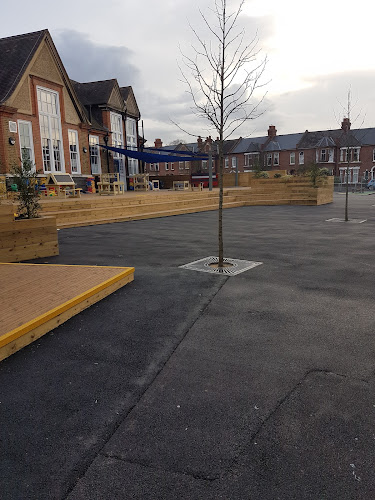 15 reviews of Telferscot Primary School (School) in London (London)