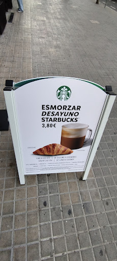 Restaurante Starbucks - Arco del triunfo en Barcelona