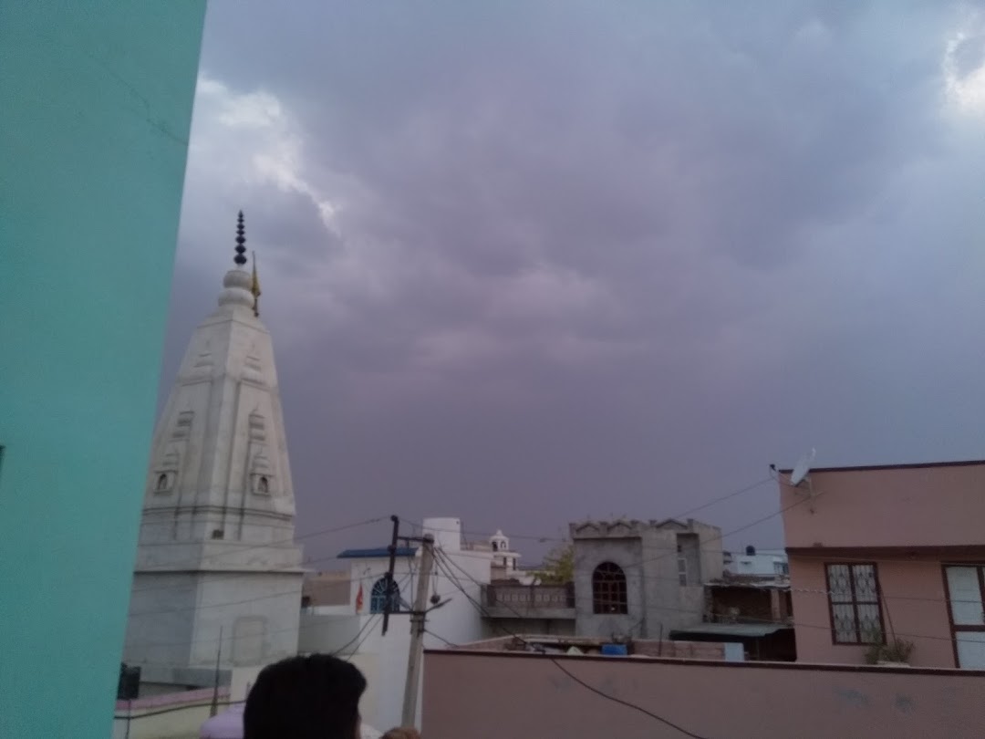 Ganesh Ji Temple in the city Taranagar