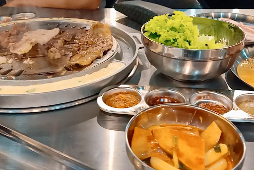 Mani Mogo Korean Restaurant With Daega in Talisay, Cebu - Zaubee