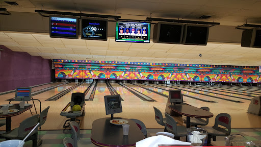 Bowling Alley «Prairie Lanes», reviews and photos, 430 Clarmar Dr, Sun ...