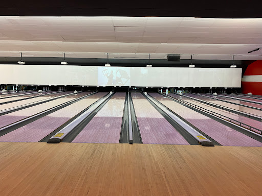 Bowling Alley «Bowlero Queens», reviews and photos, 69-10 34th Ave ...