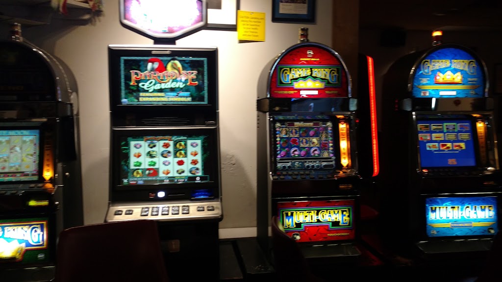 The Red Carpet Lounge - Charleston, WV 25311 - Menu, Hours, Reviews and ...