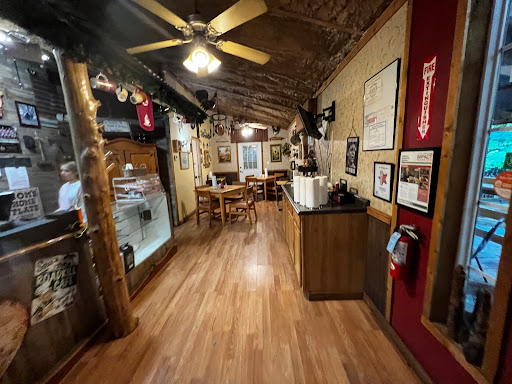 Treehouse Cafe | Quirky American Restaurant in Magnolia, Texas