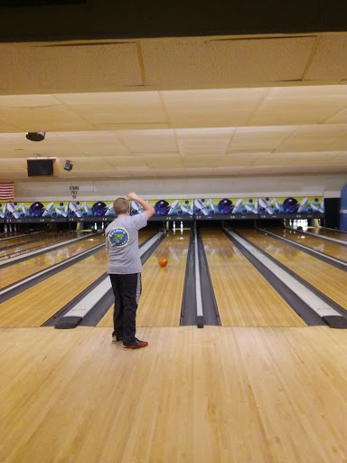 Bowling Alley «Tri City Lanes», reviews and photos, 5515 Calhoun ...
