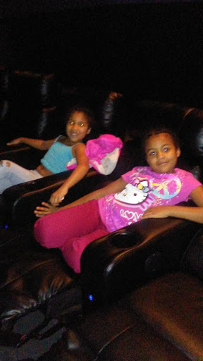 Movie Theater «Showcase Cinema de Lux Randolph», reviews and photos, 73 ...