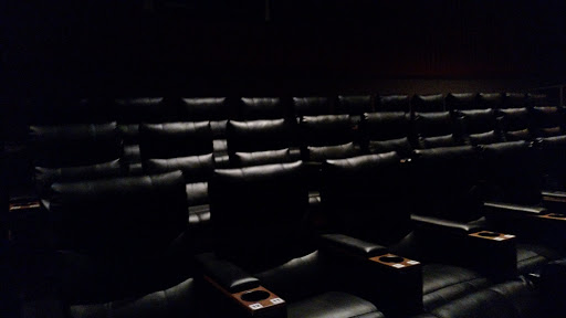 Movie Theater «Regal Cinemas Simi Valley Civic Center 16 & IMAX ...