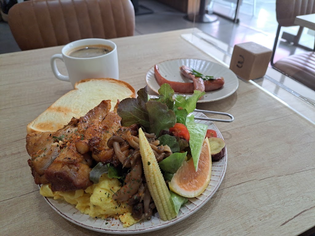 嘉義市西區 小盤子caf'e & brunch - 台灣餐廳推薦 手搖推薦 甜點推薦 買一送一 優惠訊息