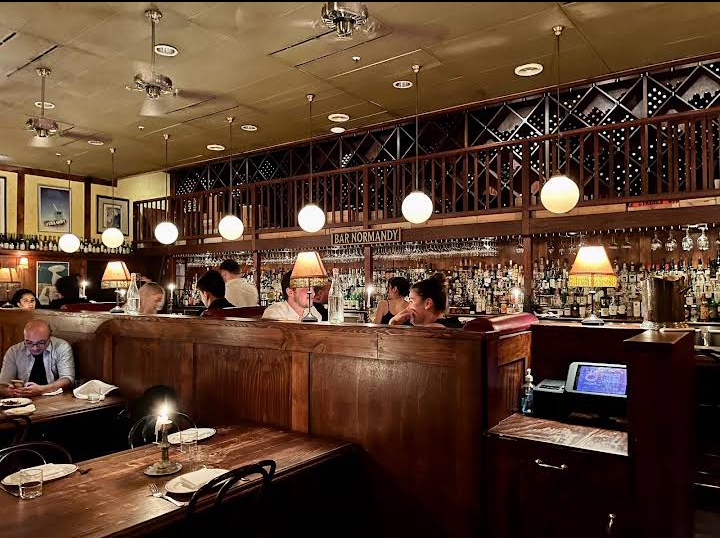 Restaurant Hubert - Hobart, IN ralia - Menu, Hours, Reviews and Contact